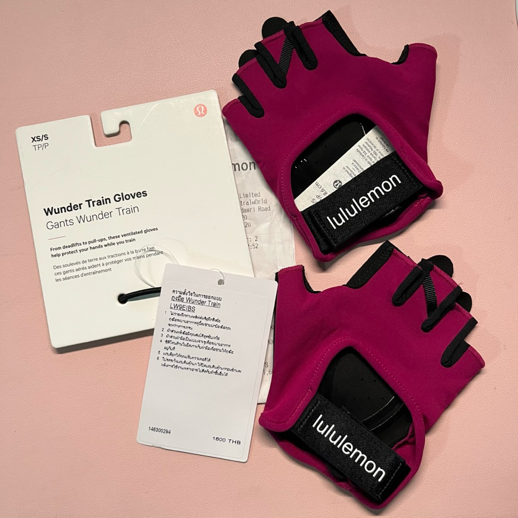 ถุงมือออกกำลังกาย lululemon wunder train gloves ไซส์ xs/s สี ชมพูเข้ม ...