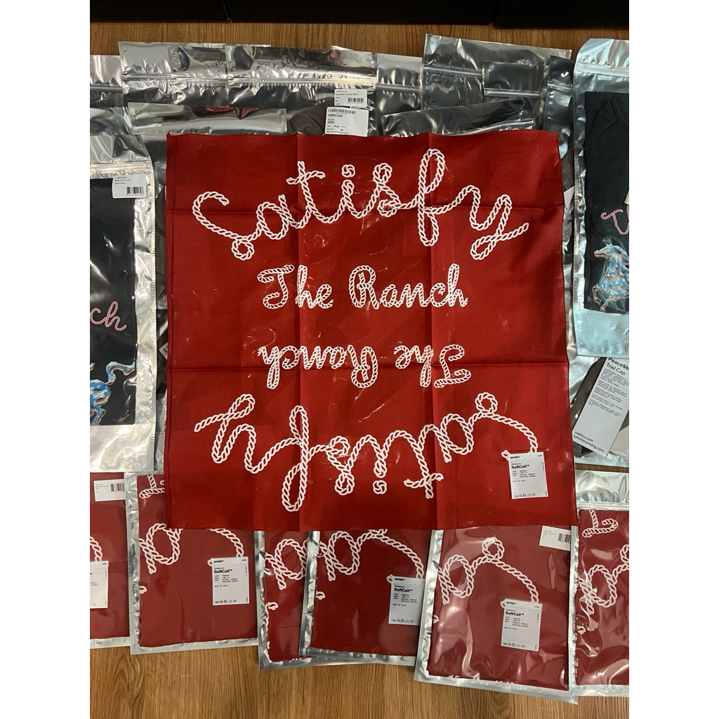 พร้อมส่ง SATISFY SoftCell™ Bandana (ผ้าพันคอ) | Shopee Thailand
