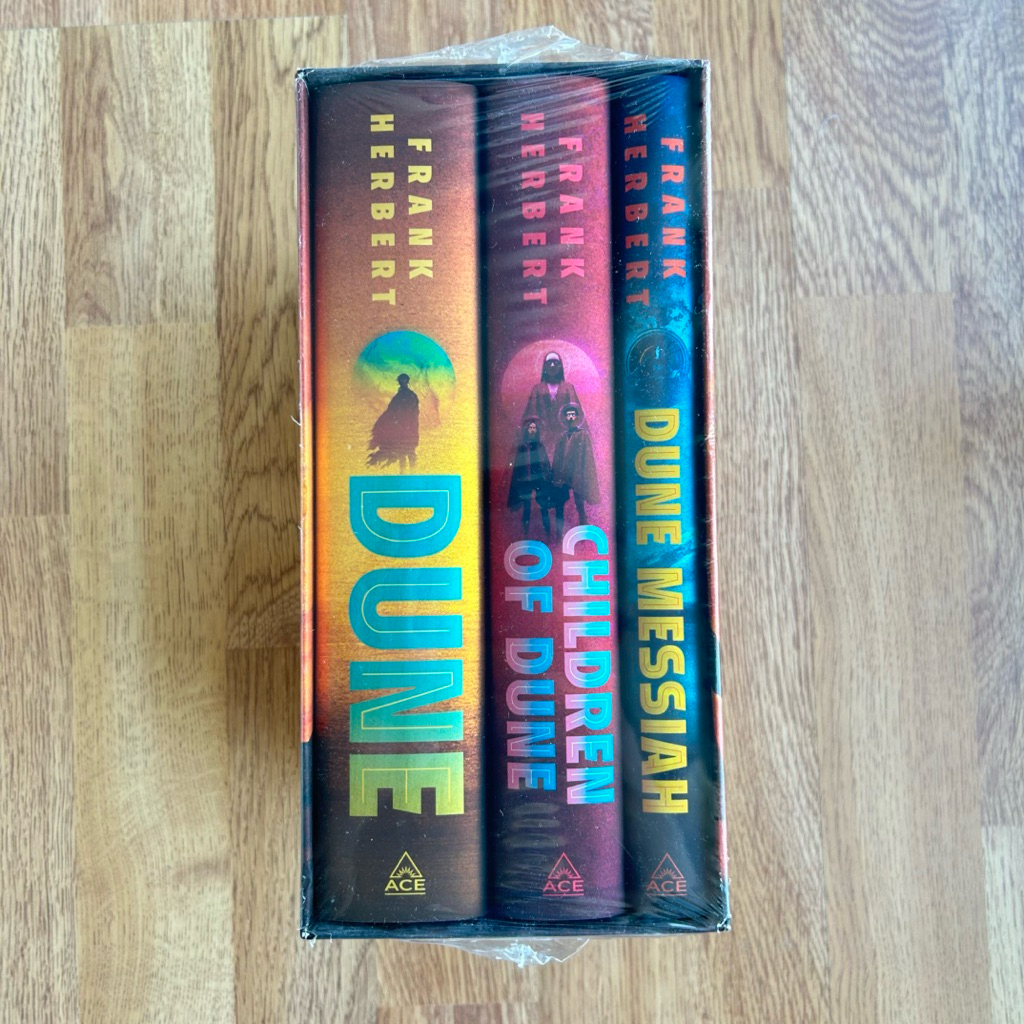 Hardcover Frank Herbert Deluxe Hardcover Boxed Set: Dune, Dune Messiah ...