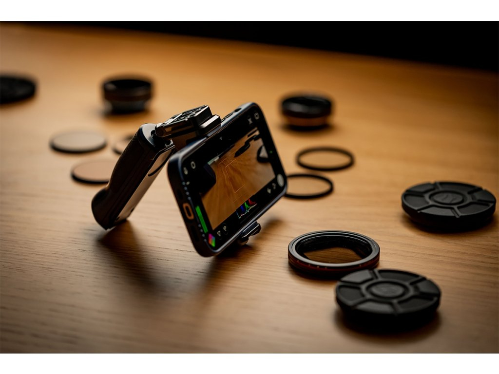 FREEWELL VERSATILE BLUETOOTH SMARTPHONE SELFIE GRIP | Shopee Thailand