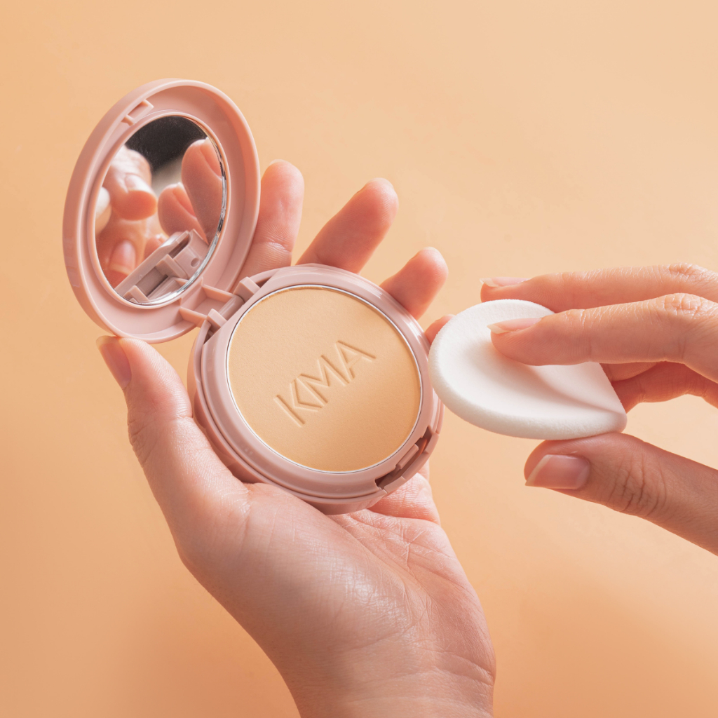 KMA แป้งผสมรองพื้น กระจายแสงผิวใส SPF 25PA+++ COVER GRIPE POWDER ...