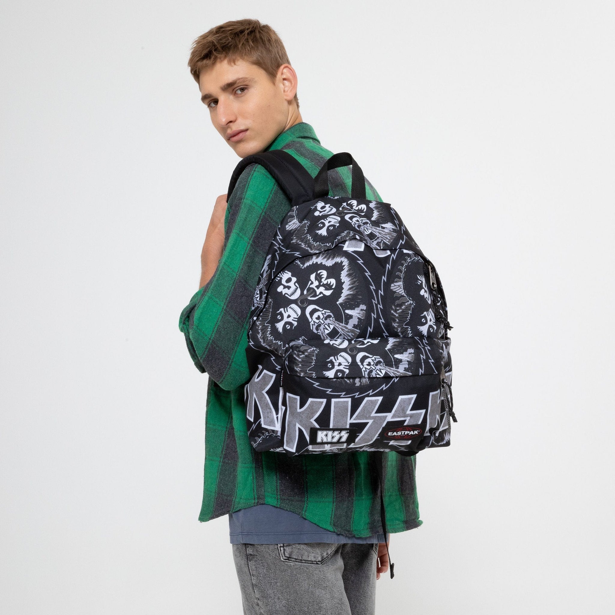 EASTPAK x KISS Padded Pak'R Classic Backpack กระเป๋าเป้ สะพายหลัง คอลเล ...