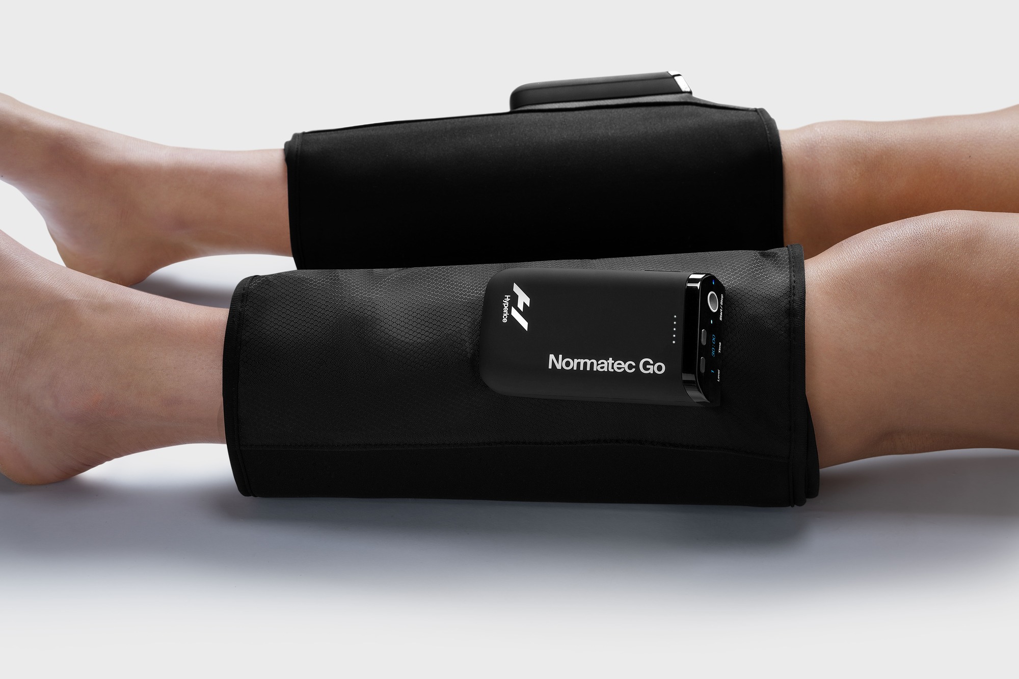 Hyperice Normatec Go Black เครื่องนวดไฟฟ้า | Shopee Thailand
