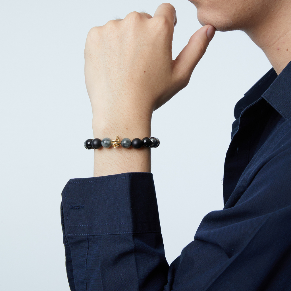 Harmenstone - สร้อยข้อมือมงคลชาร์มองค์พญานาคราช - The Luxus | Shopee ...