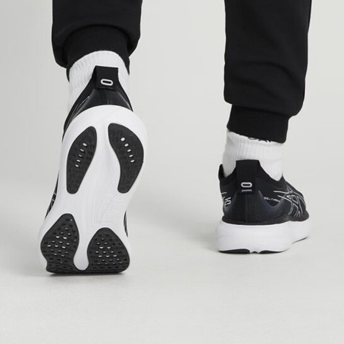 Asics รองเท้าวิ่งผู้ชาย Gel-Nimbus 25 | Black/Pure Silver ( 1011B547 ...