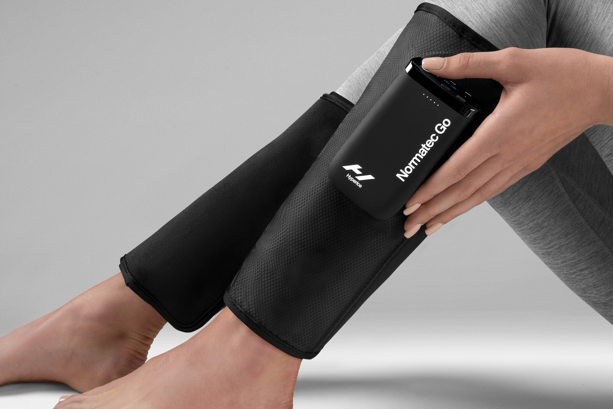 Hyperice Normatec Go Black เครื่องนวดไฟฟ้า | Shopee Thailand