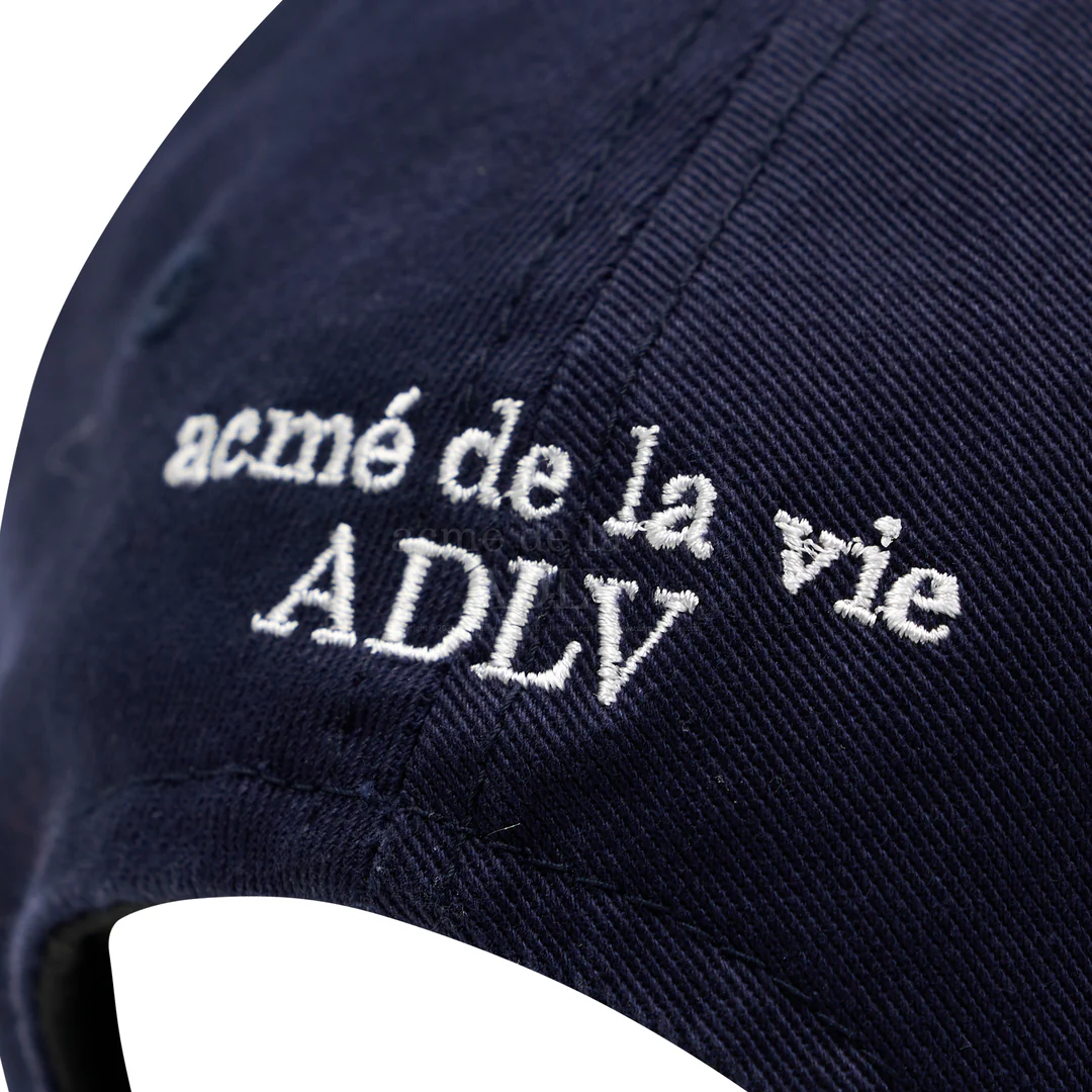 ADLV [acme de la vie] หมวก รุ่น A Logo Emblem Chain Embossing Patch Ball Cap Navy (50033OALCAU ...