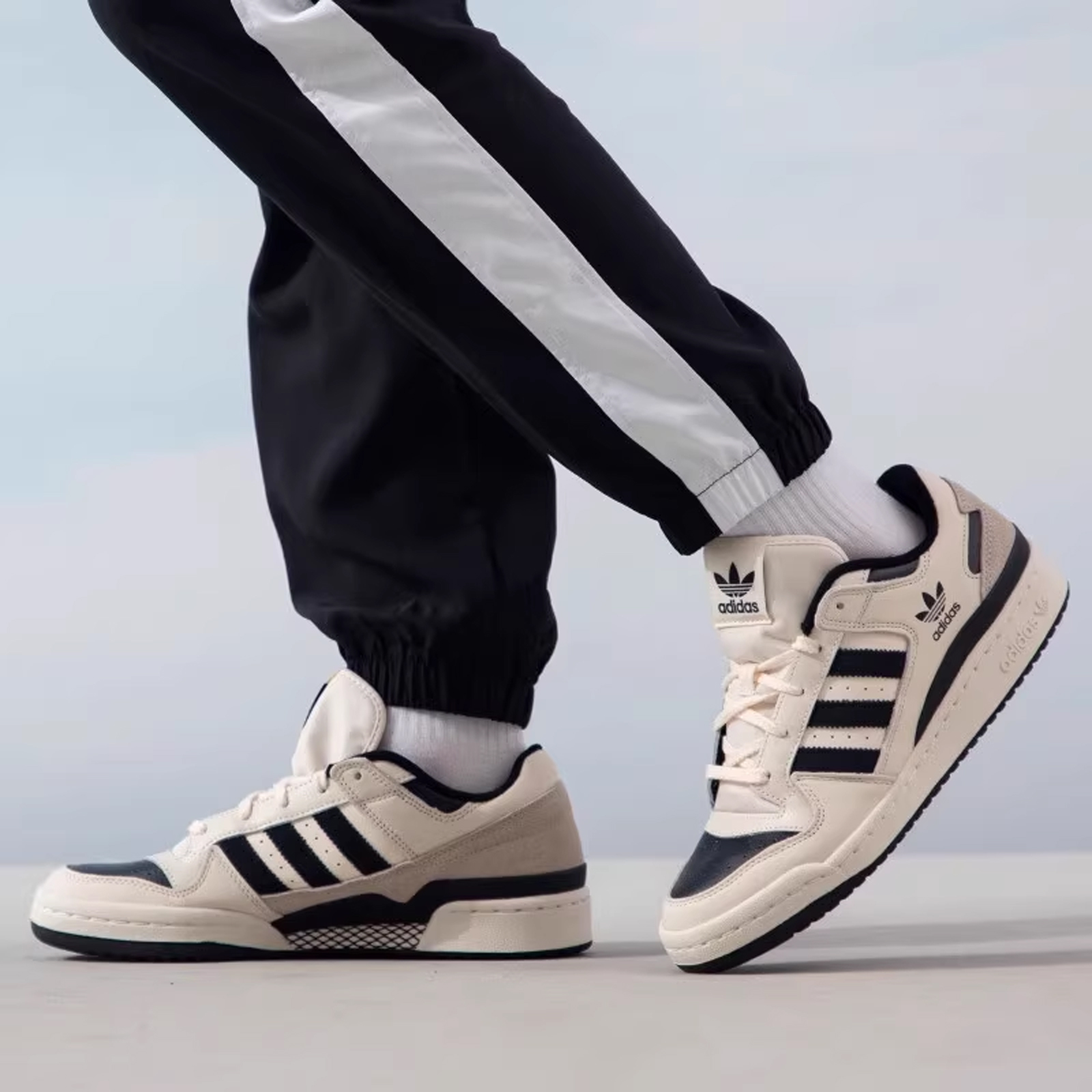 Adidas อาดิดาส รองเท้าผ้าใบ รองเท้าลำลอง M Forum Low CL IG3901 (3600 ...