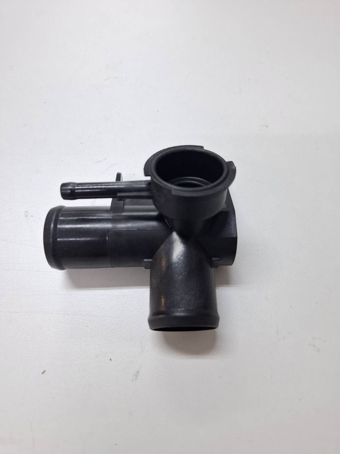 ท่อข้อต่อหม้อน้ำตัวบน NISSAN NAVARA NP300 D23 21517-4JN1A PIPE-RADIATOR ...