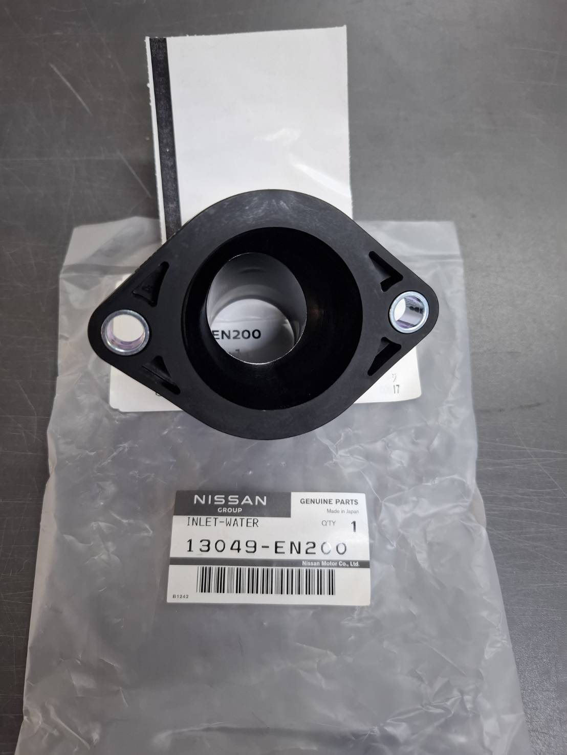 ท่อน้ำเข้าเครื่อง NISSAN TIDA 1.8 , X-TRAIL T31 , T32 เครื่อง MR20 ...