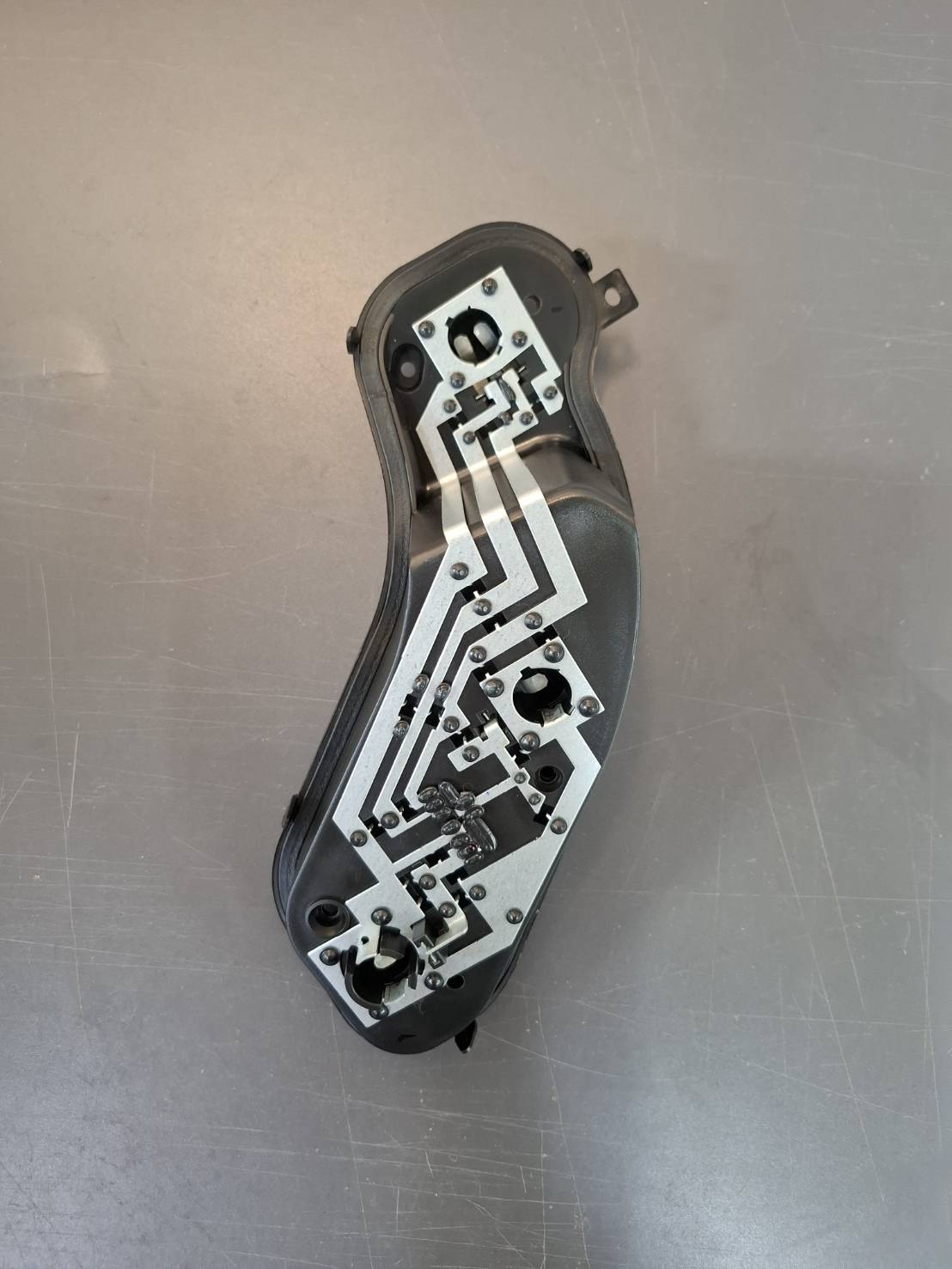 ขั้วไฟท้ายข้างซ้าย NISSAN ALMERA N17 26556-3AW0A | Shopee Thailand