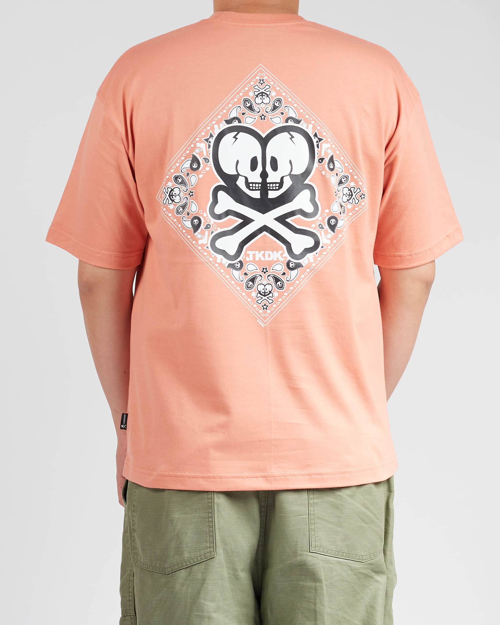 TOKIDOKI Oversized เสื้อยืดผู้ชาย โอเวอร์ไซส์ CROSSBONE SQUARE SS TEE | Shopee Thailand