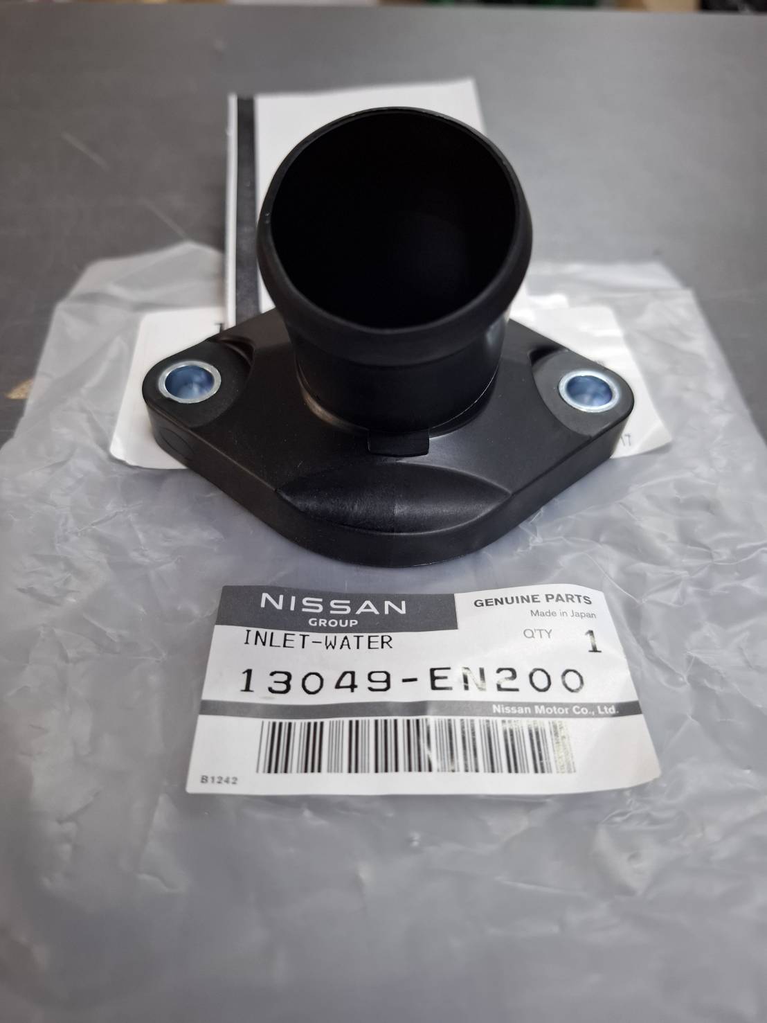 ท่อน้ำเข้าเครื่อง NISSAN TIDA 1.8 , X-TRAIL T31 , T32 เครื่อง MR20 ...