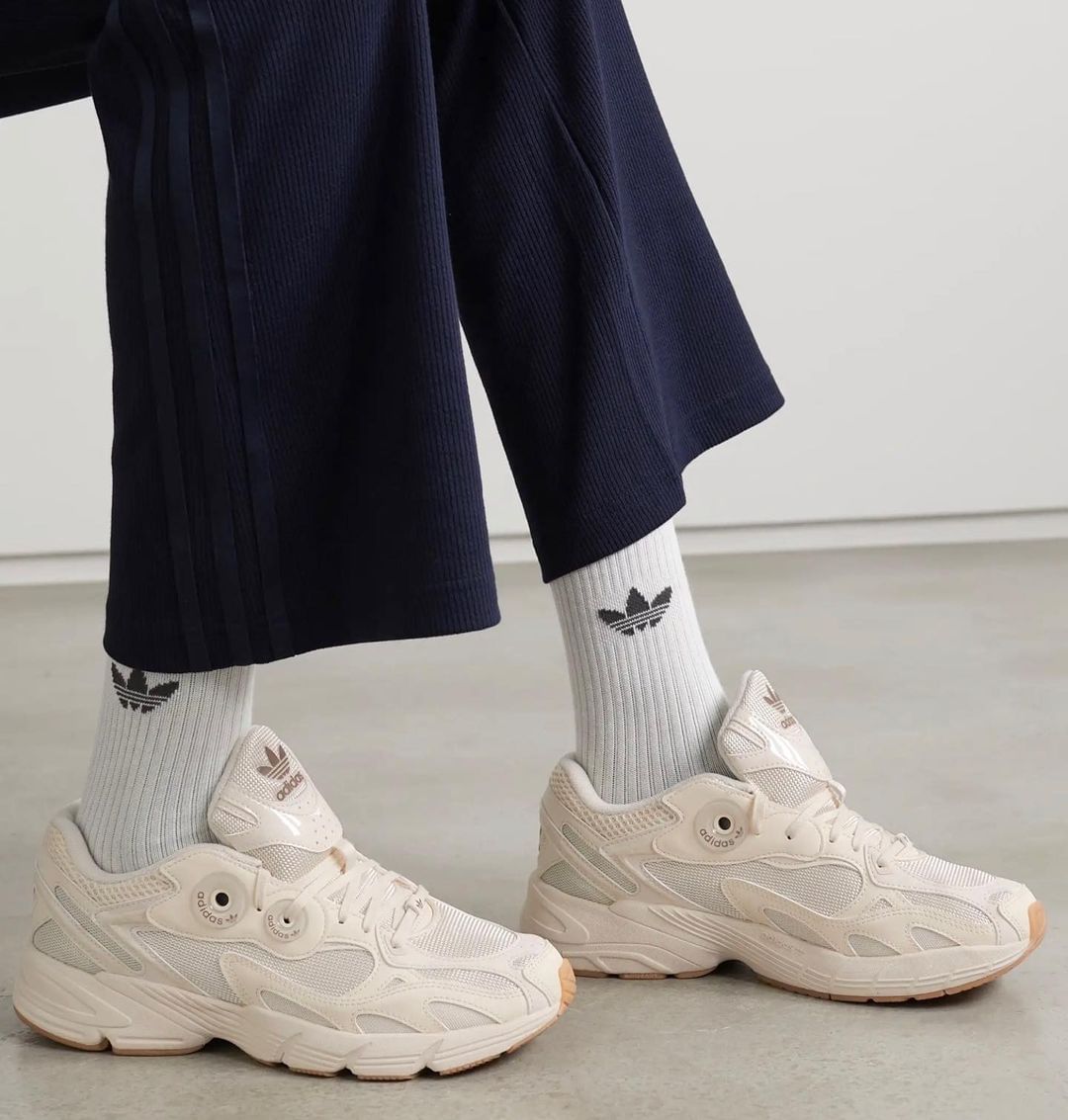 Adidas อาดิดาส รองเท้าผ้าใบ รองเท้าลำลอง W Astir GV9200 (4300) | Shopee ...