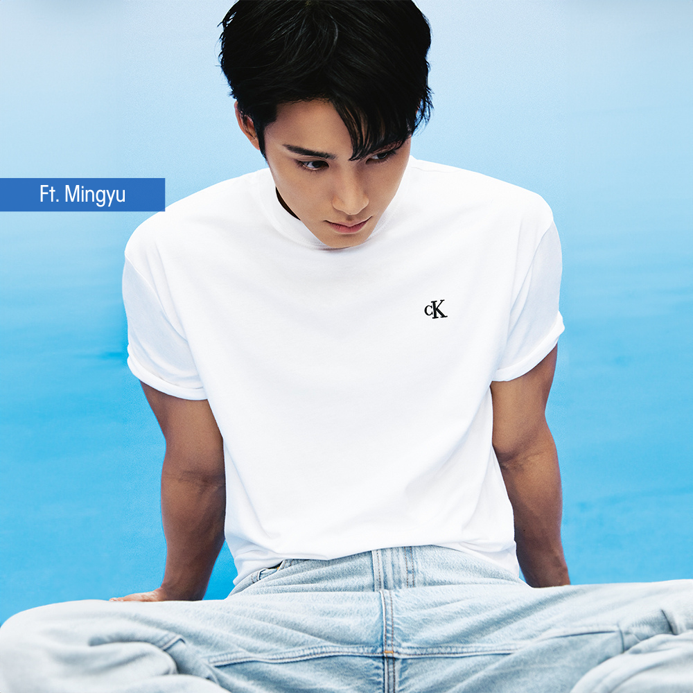 CALVIN KLEIN เสื้อยืดผู้ชาย Archive Logo ทรง Relaxed รุ่น 40HM229 YAA ...