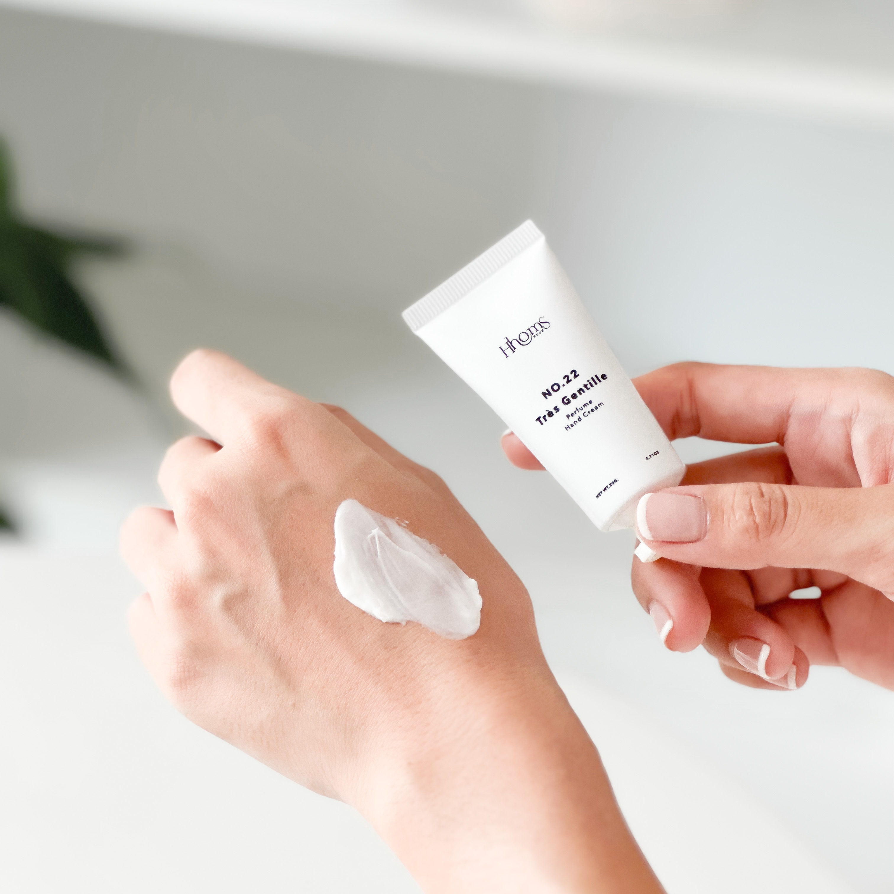 HHOMS - Perfume Hand Cream ขนาด 20 ml. ครีมทามือ | Shopee Thailand