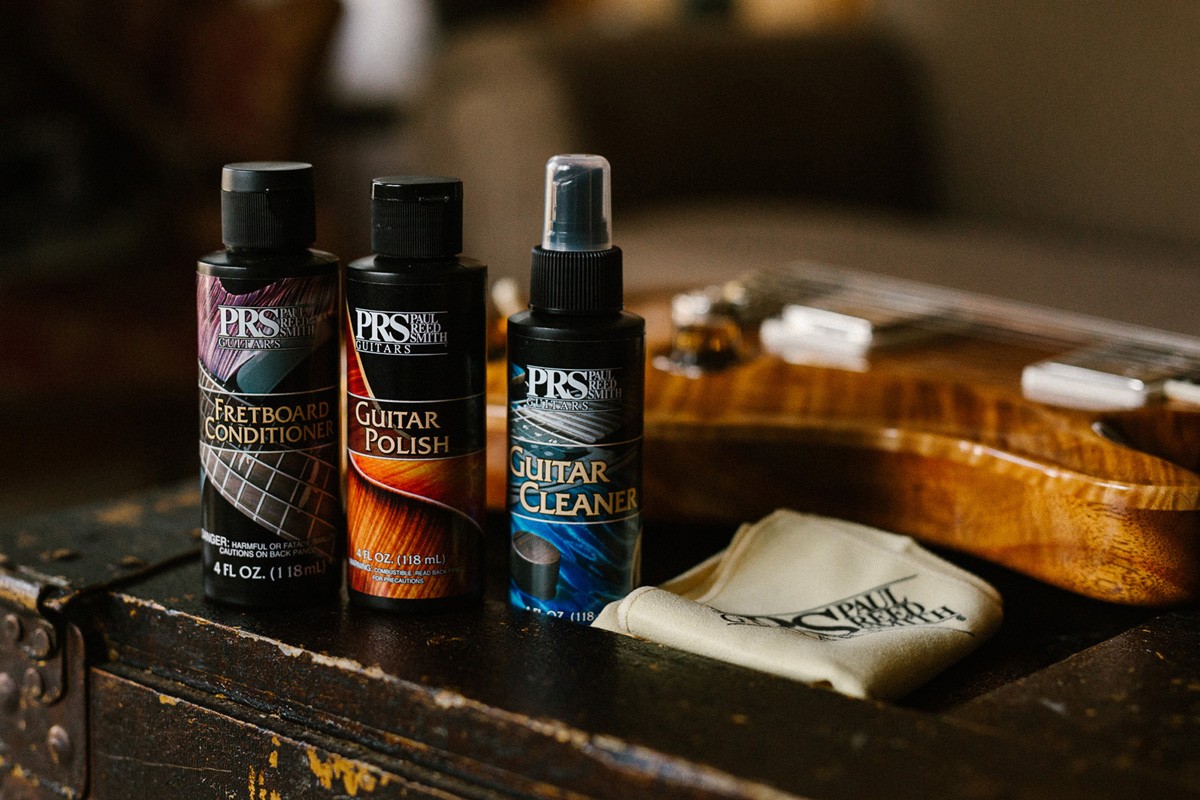 ชุดทำความสะอาดกีตาร์ PRS GUITAR CARE BUNDLE-CLEANING KIT | Shopee Thailand