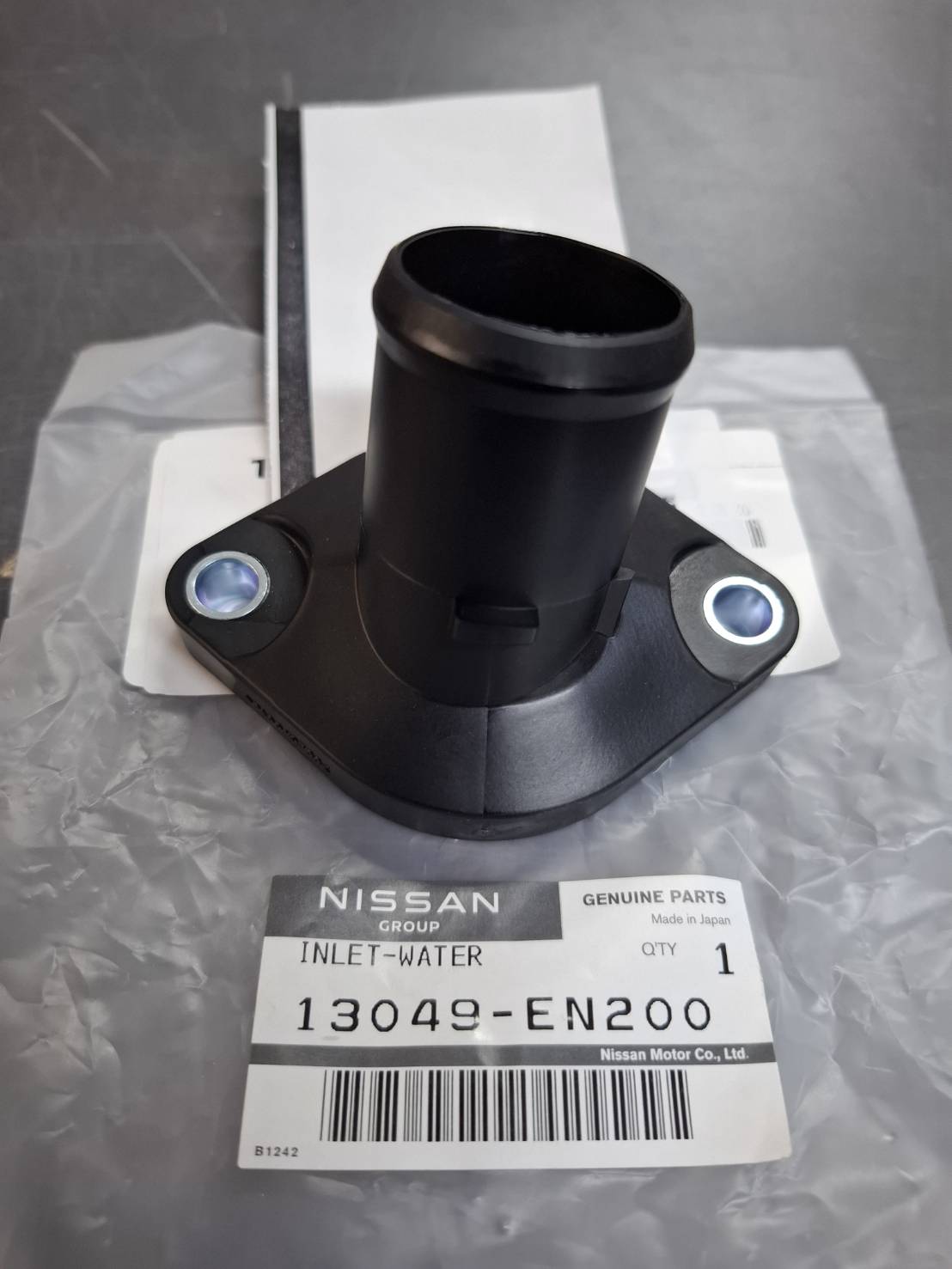 ท่อน้ำเข้าเครื่อง NISSAN TIDA 1.8 , X-TRAIL T31 , T32 เครื่อง MR20 ...
