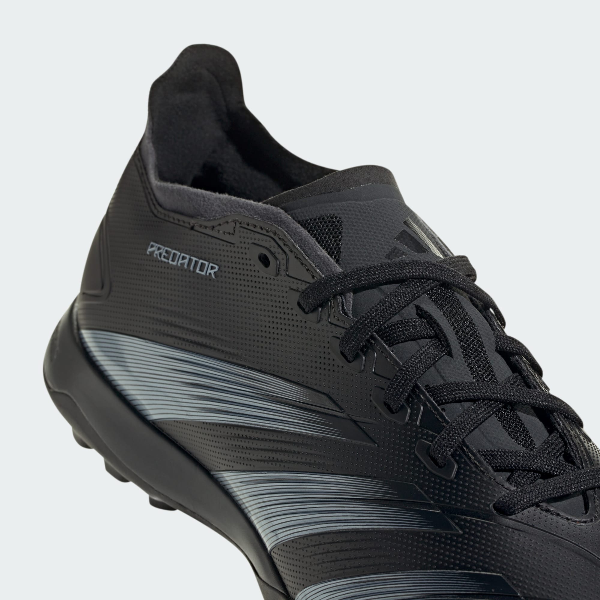 Adidas รองเท้าฟุตบอล / ร้อยปุ่ม Predator 24 League Low TF (3สี ...