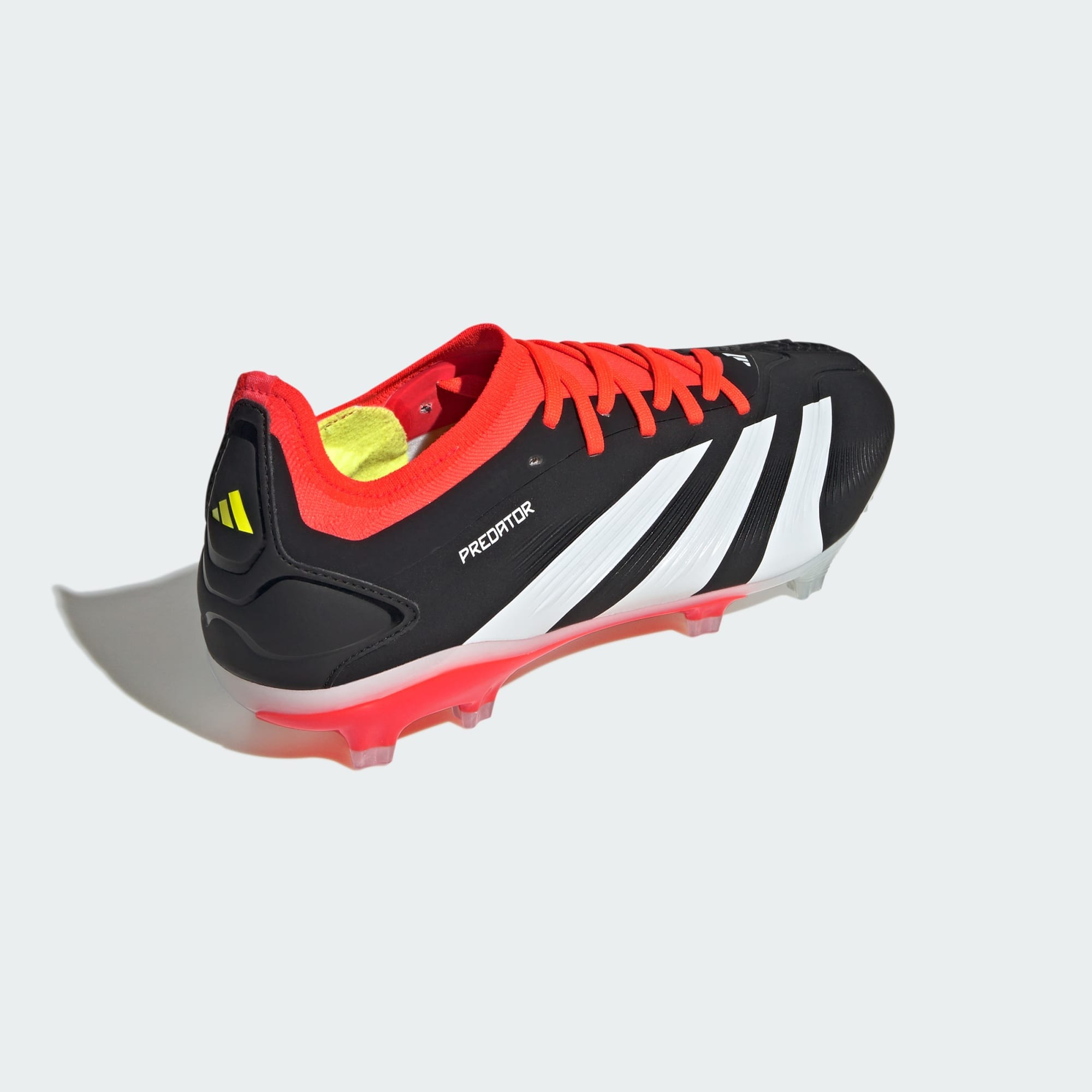 Adidas รองเท้าฟุตบอล / สตั๊ด Predator 24 Pro FG (3สี) | Shopee Thailand