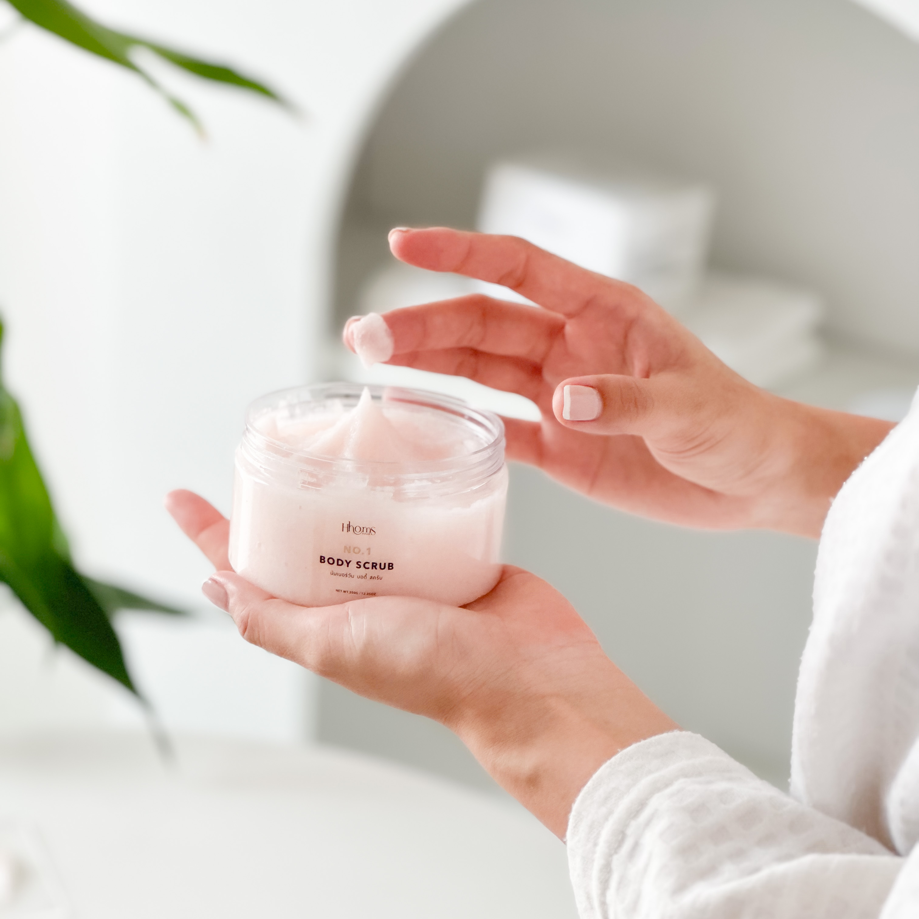 HHOMS No.1 Body Scrub สครับเกลือ | Shopee Thailand