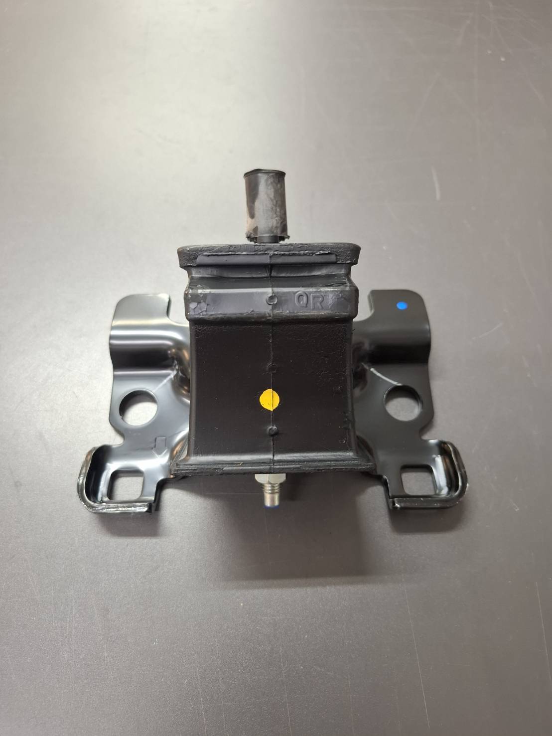 ยางแท่นเครื่องหน้า NISSAN NAVARA CALIBRE D40 เครื่อง QR25DE 11220-JR50C ...