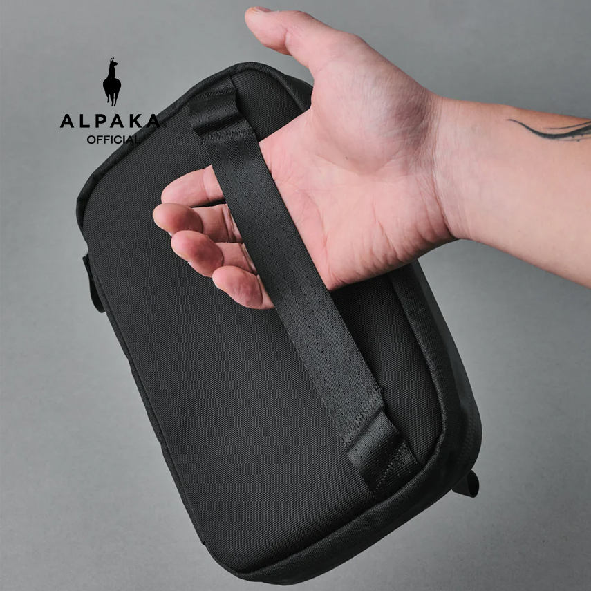 กระเป๋า Alpaka - Elements Tech Case Mini พร้อมสายสะพาย EPLX450 | Shopee Thailand
