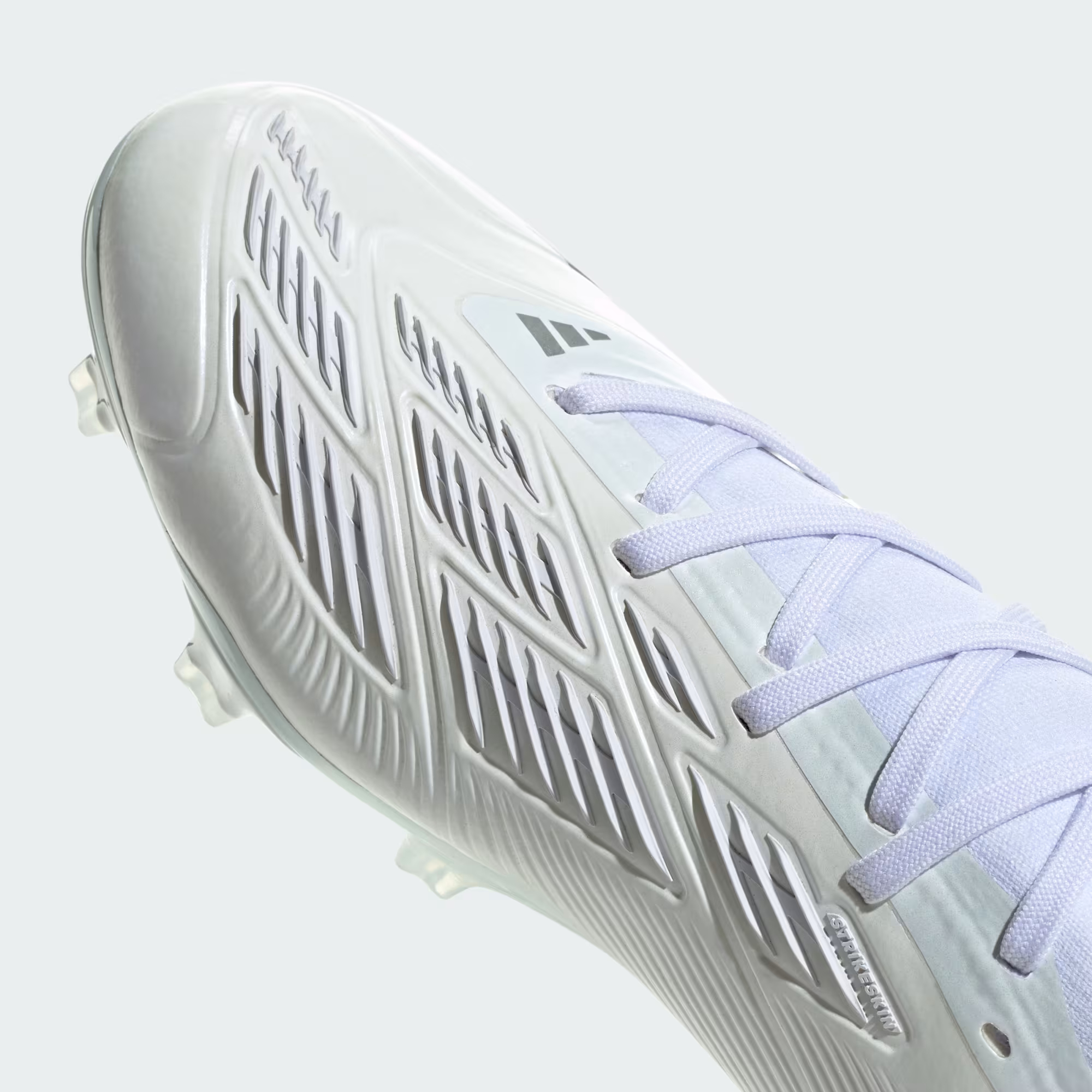 Adidas รองเท้าฟุตบอล / สตั๊ด Predator 24 Pro FG (3สี) | Shopee Thailand