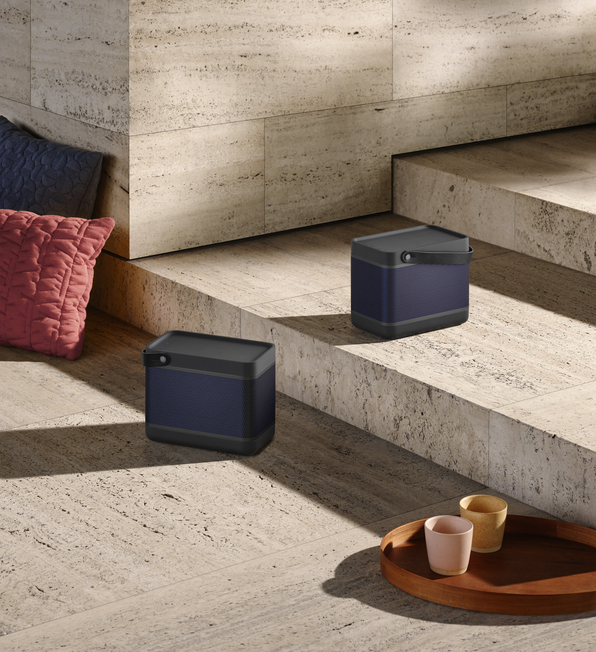 Bang & Olufsen (B&O) ลำโพง Portable Speaker รุ่น BeoPlay Beolit 20 ...