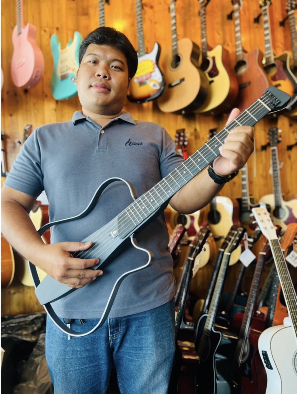 Takla Silent Guitar AS1 เป็นรุ่นที่เปิดตัวในซีรีส์ Arrival ของแบรนด์ ...