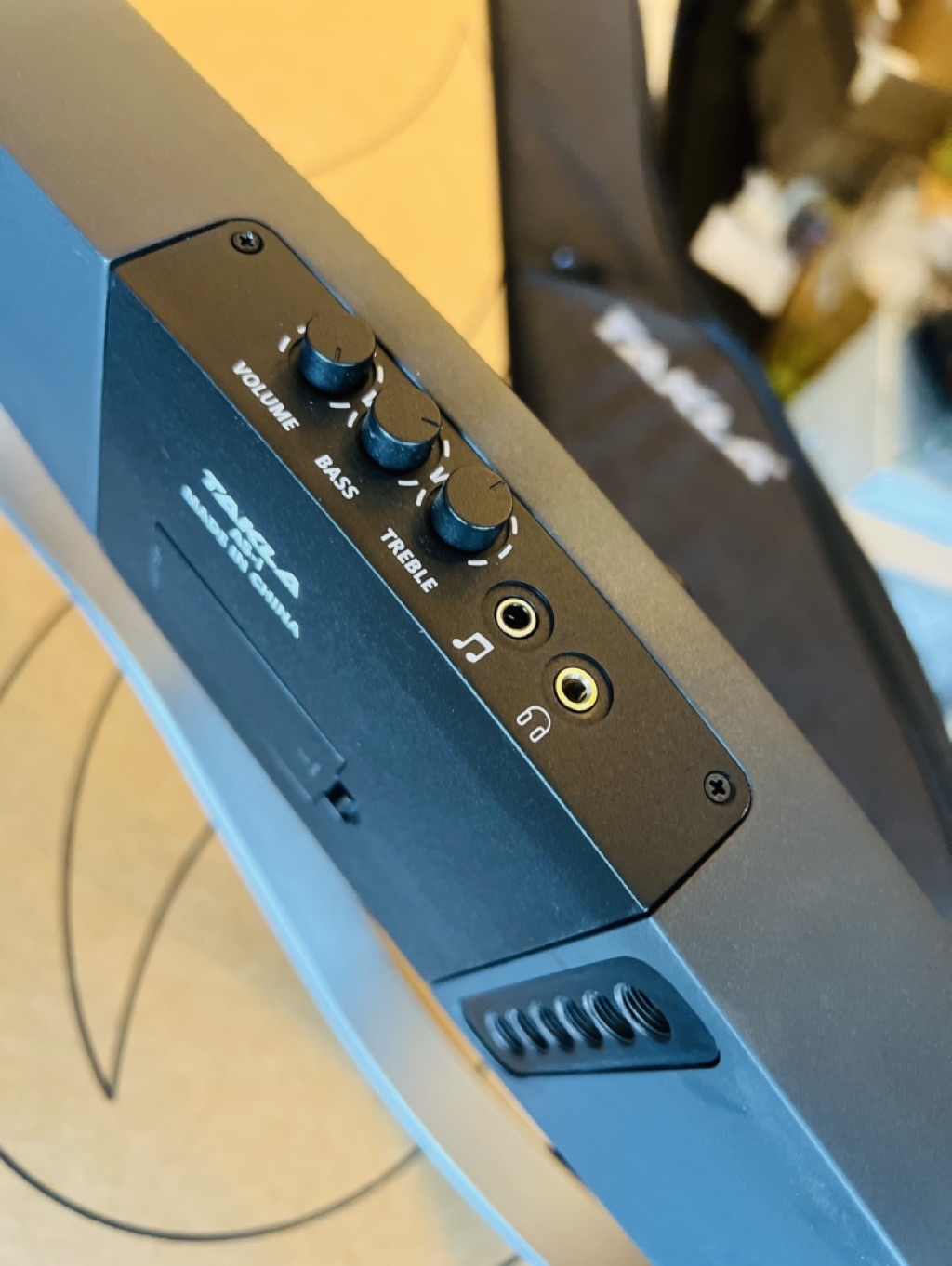 Takla Silent Guitar AS1 เป็นรุ่นที่เปิดตัวในซีรีส์ Arrival ของแบรนด์ ...