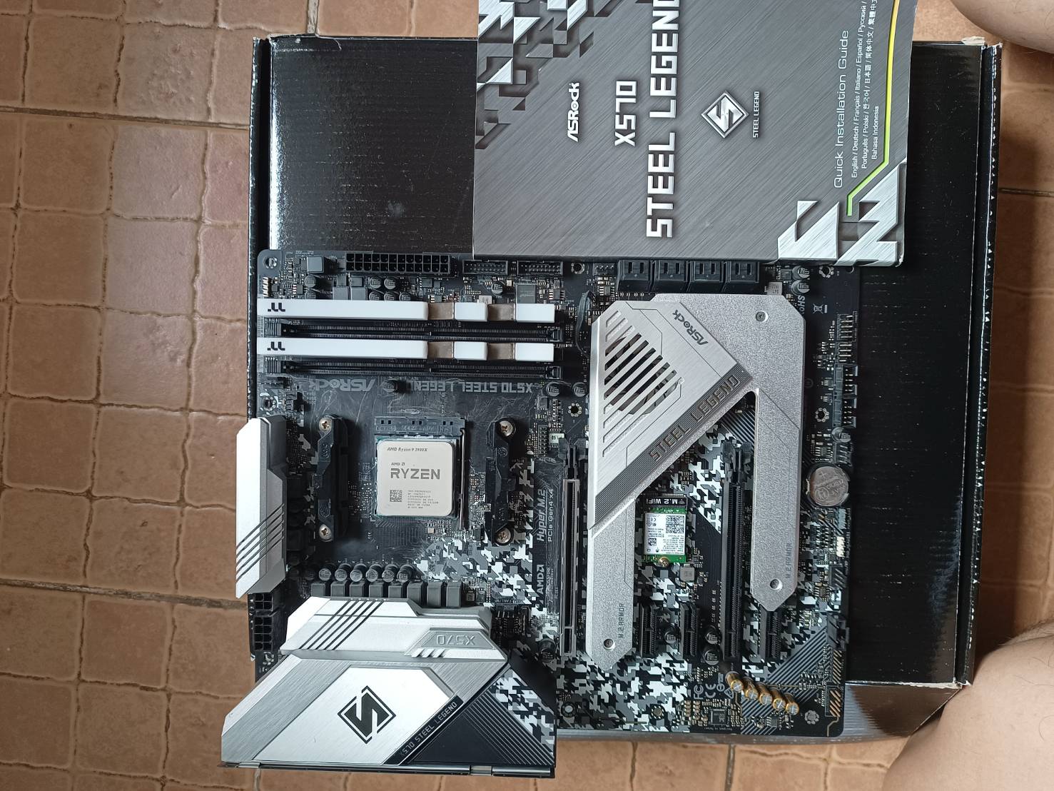 ULTRA menu CPU:AMD RYZEN 9 3900X + MB:Asrock steel legend x570 + RAM ...