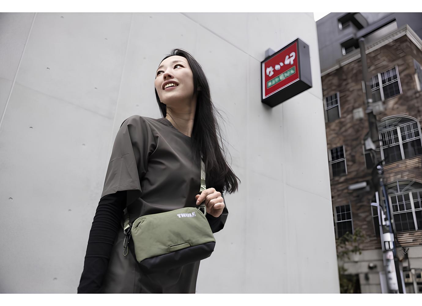 Thule PARAMOUNT Crossbody 2L กระเป๋าสะพายข้าง รับประกัน 2 ปี | Shopee ...