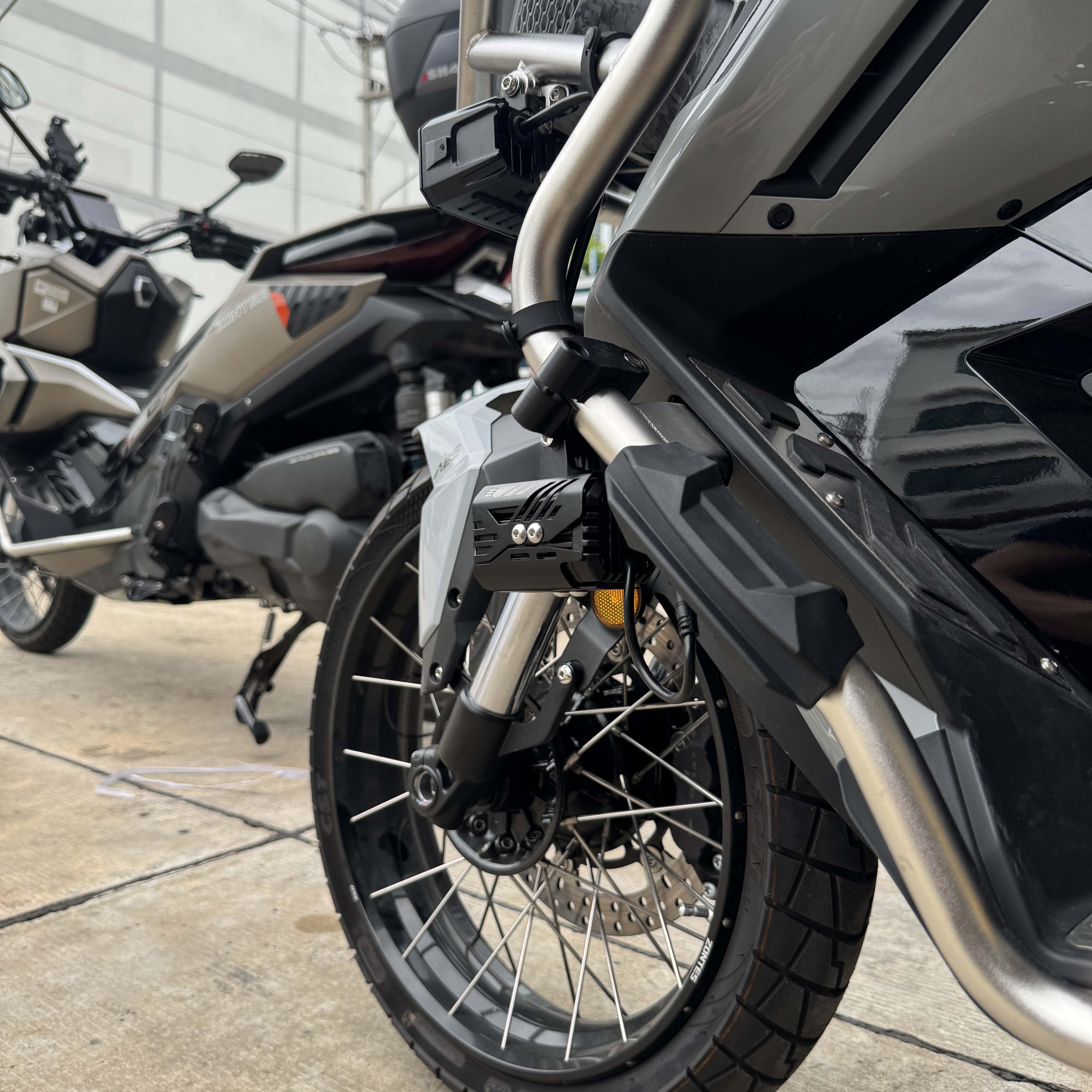 ชุดไฟสปอร์ตไลท์ MOUNTECH MT80 กำลังไฟ 80W ไฟ 2 สี ขาว + เหลือง | Shopee ...