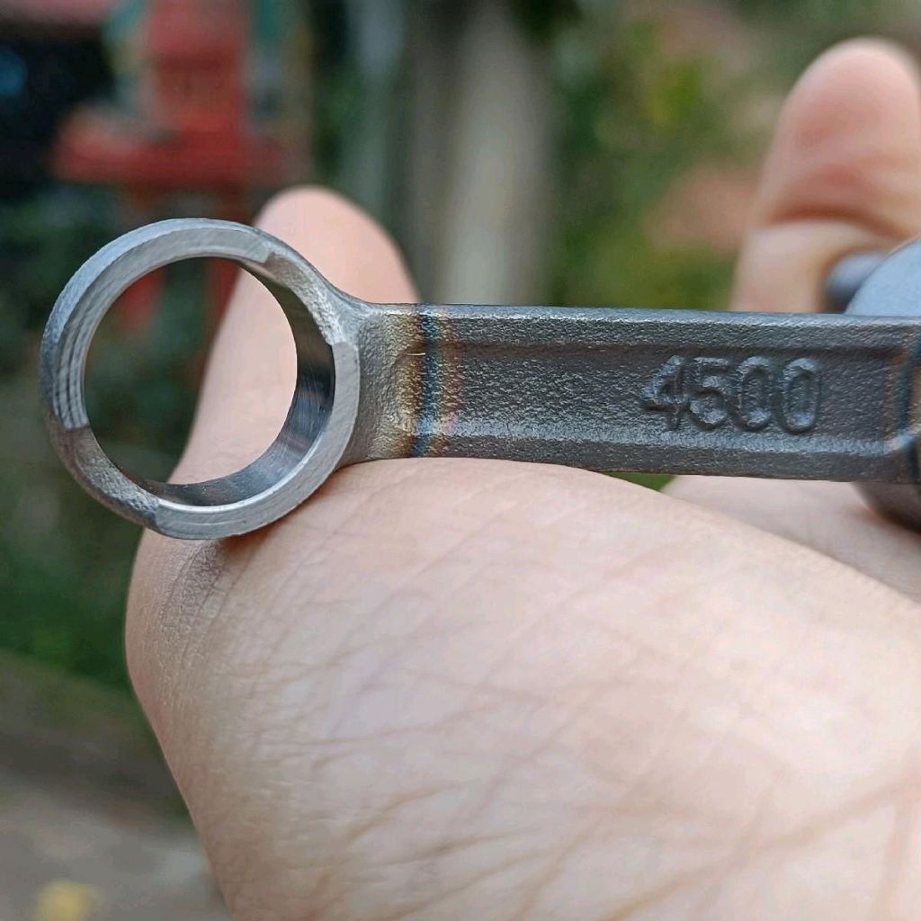 ข้อเหวี่ยงพร้อมลิ่ม เครื่องตัดหญ้า 2 จังหวะ "ยี่ห้อ" HUSQVARNA ฮุสวาน่า ...