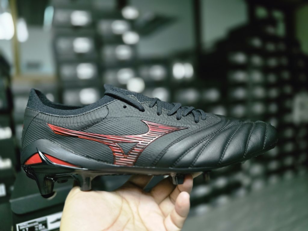 Mizuno beta Japan สีดำแดง The Shadow Gem pack | Shopee Thailand