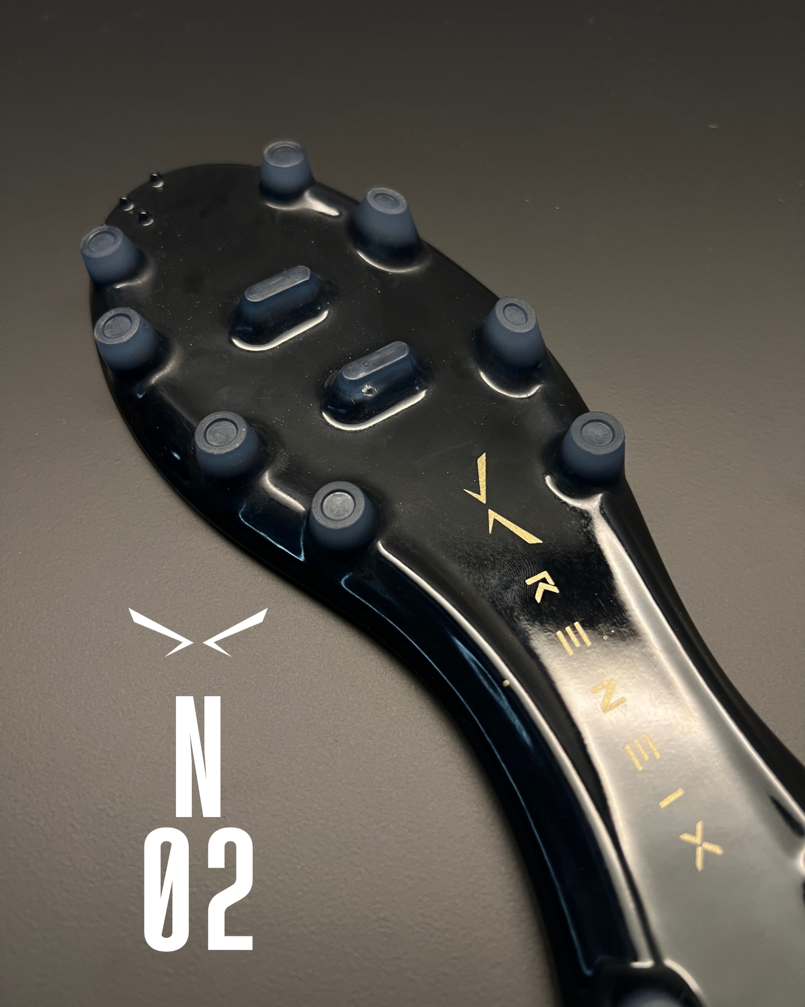 RENEIX พื้นรองเท้าสตั๊ด รุ่น N02 KING OF LEGEND (BLACK) | Shopee Thailand