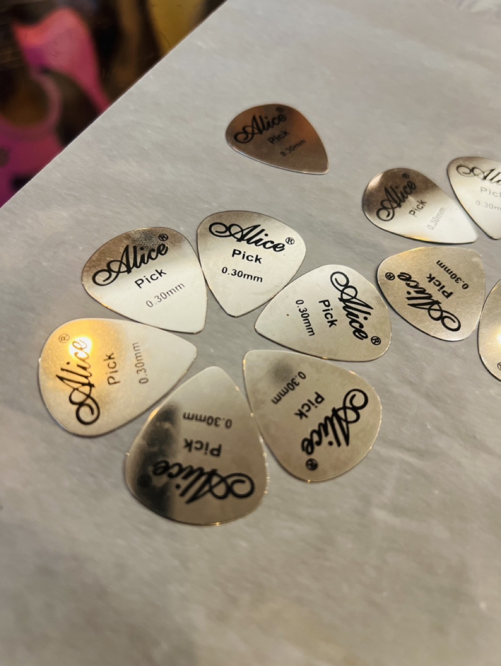 Pick สแตนเลสAlice Guitar Picks Stainless Steel Triangle Plectrums with ...