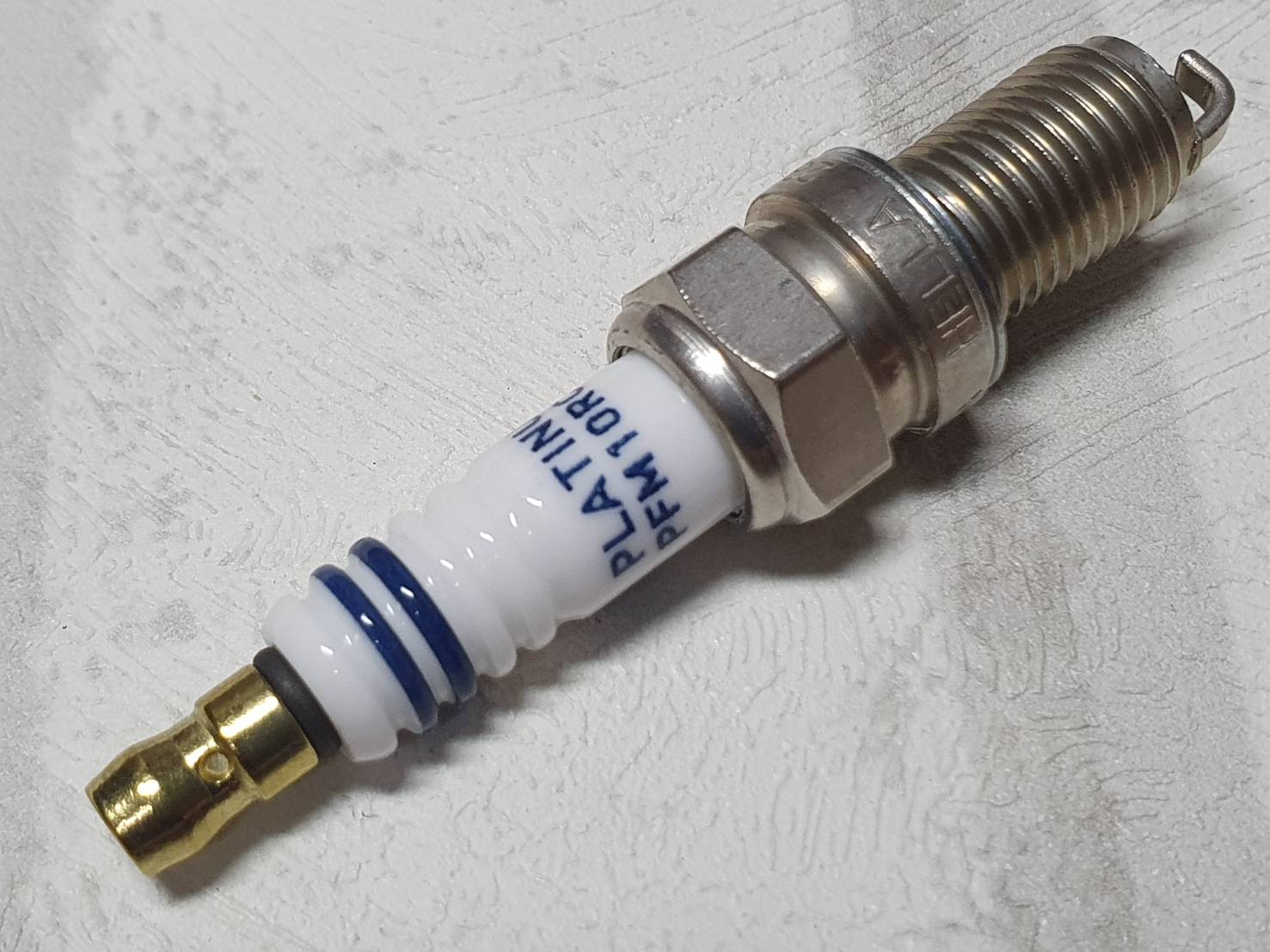 หัวเทียน แพลทตินัม Suzuki XL7 1.5 ชุด 4 หัว ระยะการใช้งาน 60,000 กม ...