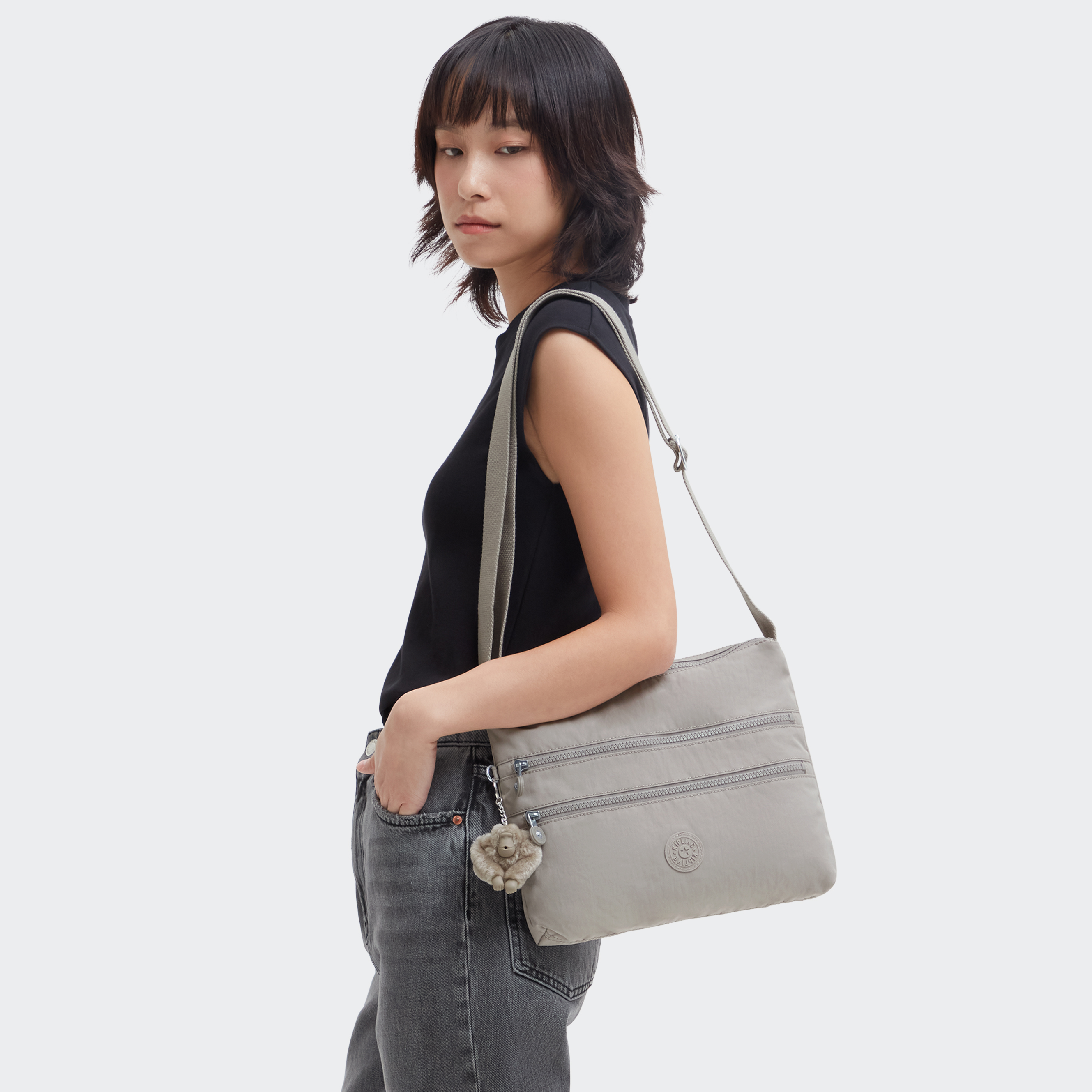 กระเป๋า KIPLING รุ่น ALVAR สี Grey Gris | Shopee Thailand