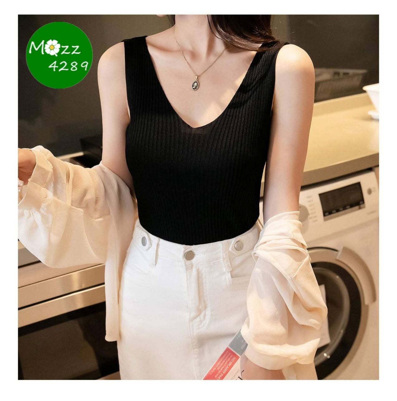 MQzz4289 * พร้อมส่ง* เสื้อกล้ามไหมพรมคอวี เสื้อสายเดี่ยวคอวี บางเบาใส่ ...