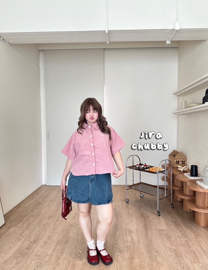 Fluffy Shirt - เสื้อเชิ้ตแขนสั้นคอปกปักลาย CUTE (อก40-52“) | Shopee ...