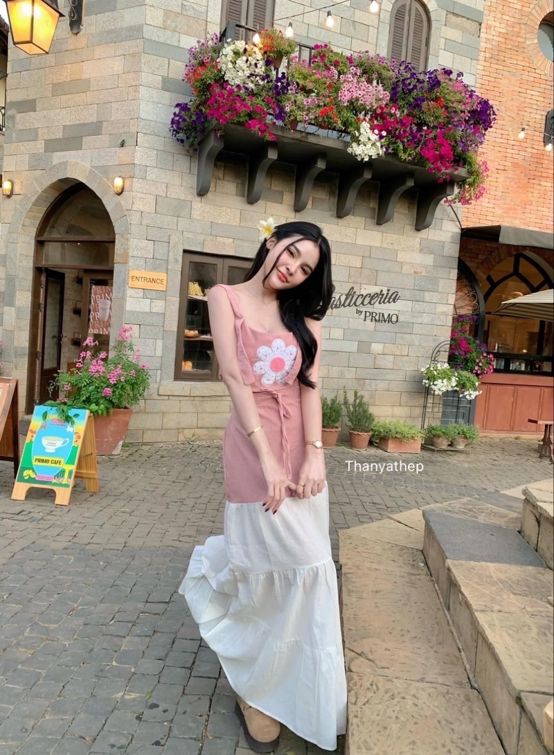 Phapassz - เซท2ชิ้น ก้ามเดี่ยว กระโปรงยาวผ้าลูกฟูกลาย แต่งระบายเนื้อพรีเมี่ยมสุดๆค่า Thanyathep ...