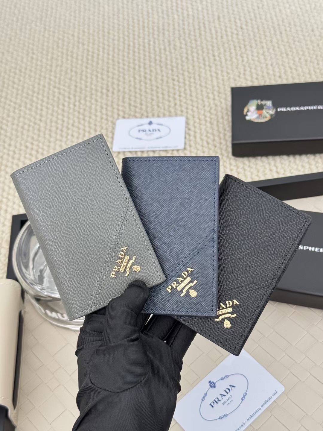 พร้อมส่ง (1:1 Hi end grade) กระเป๋าตังค์+บัตรแบบพับ 2 ตอน Bi-Fold Saffiano Card Wallet | Shopee ...