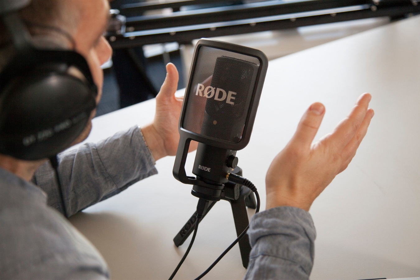 RODE NT-USB+ ไมค์อัดเสียง ไมค์คอนเดนเซอร์ USB ระดับมืออาชีพ คุณภาพเสียง ...