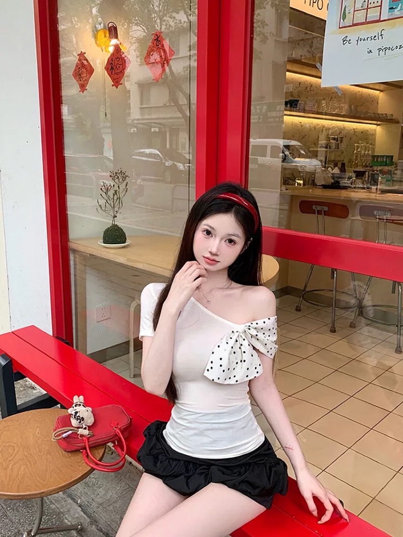 Bentoy(Q958)เสื้อยืดแขนสั้น ดีเทลแต่งไหล่ชีฟองลายจุด น่ารัก ผ้านิ่มใสสบาย แมทง่าย | Shopee Thailand