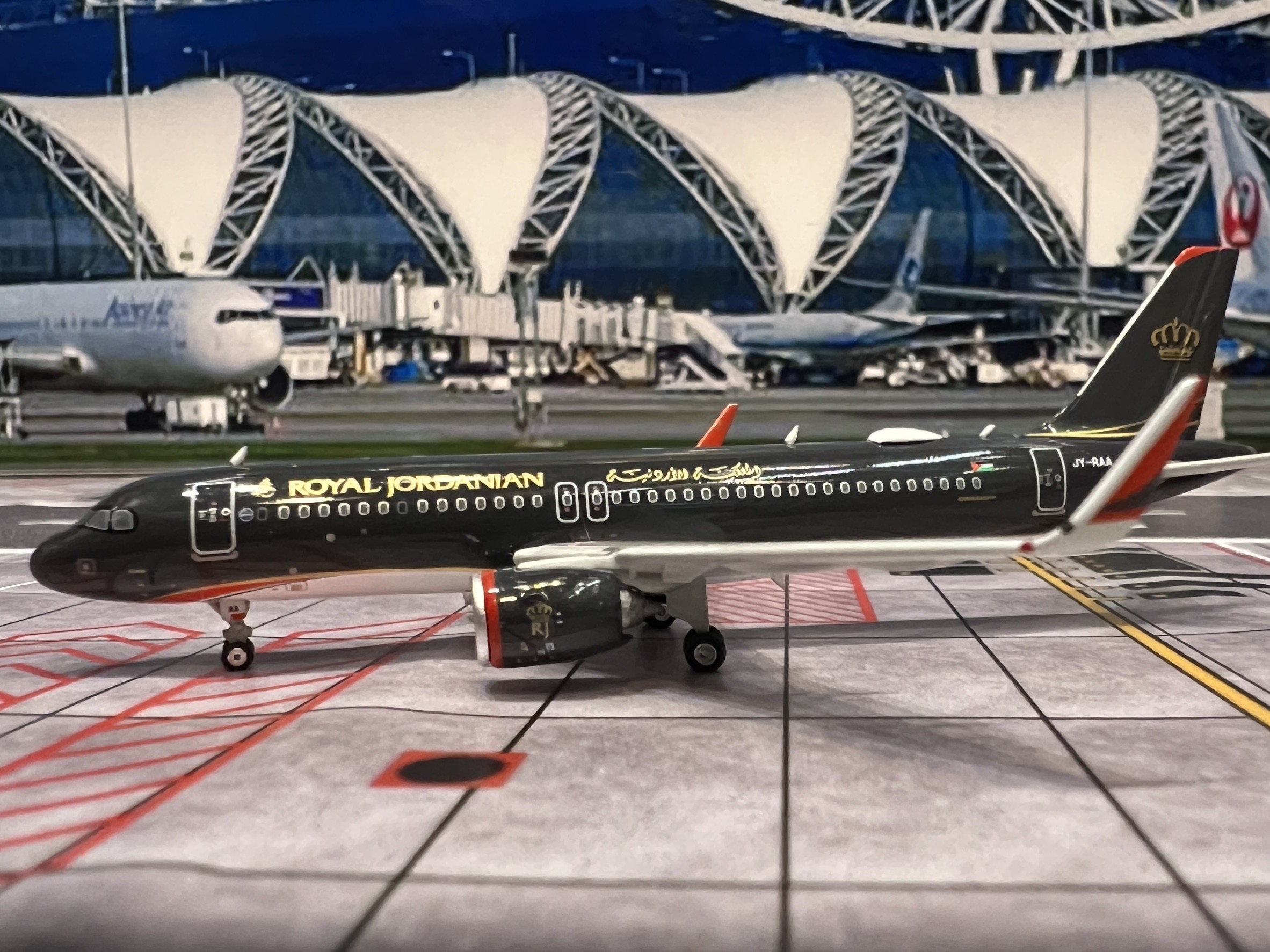 Phoenix Model [11969] 1:400 Royal Jordanian A320neo JY-RAA | Shopee ...