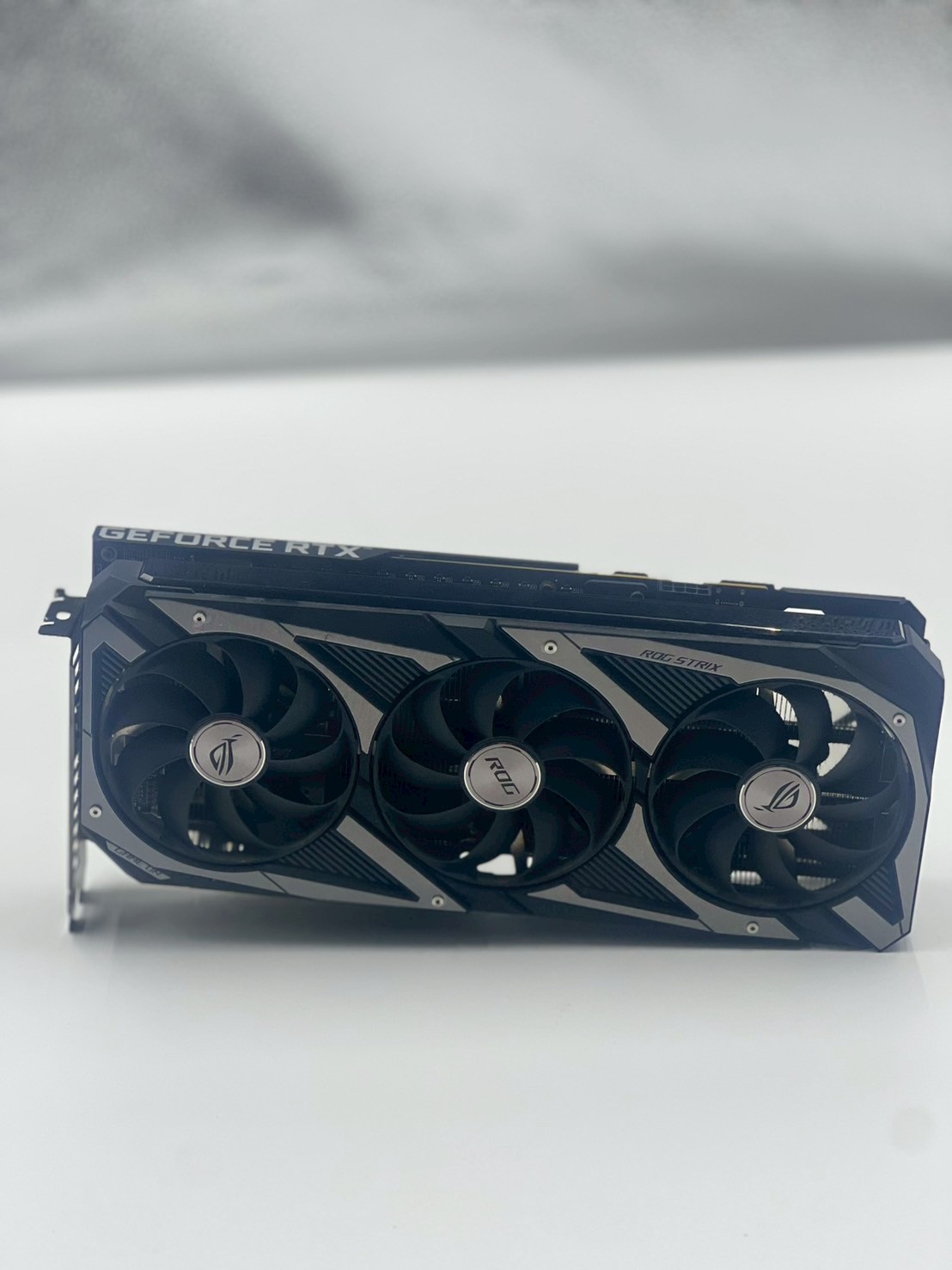 Rtx3060 Rog 12gb สภาพใหม่พร้อมกล่องสวยมาก ไร้ตำหนิใด | Shopee Thailand