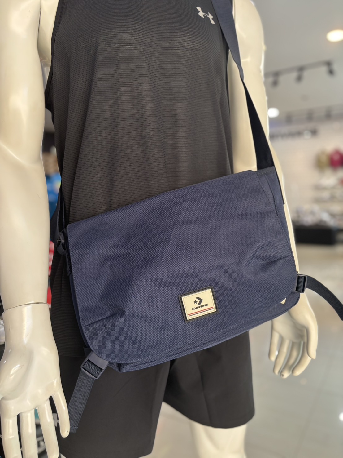 Converse Couple lines of Messenger Bag กระเป๋าสะพายข้าง ใส่เอกสาร และ ...