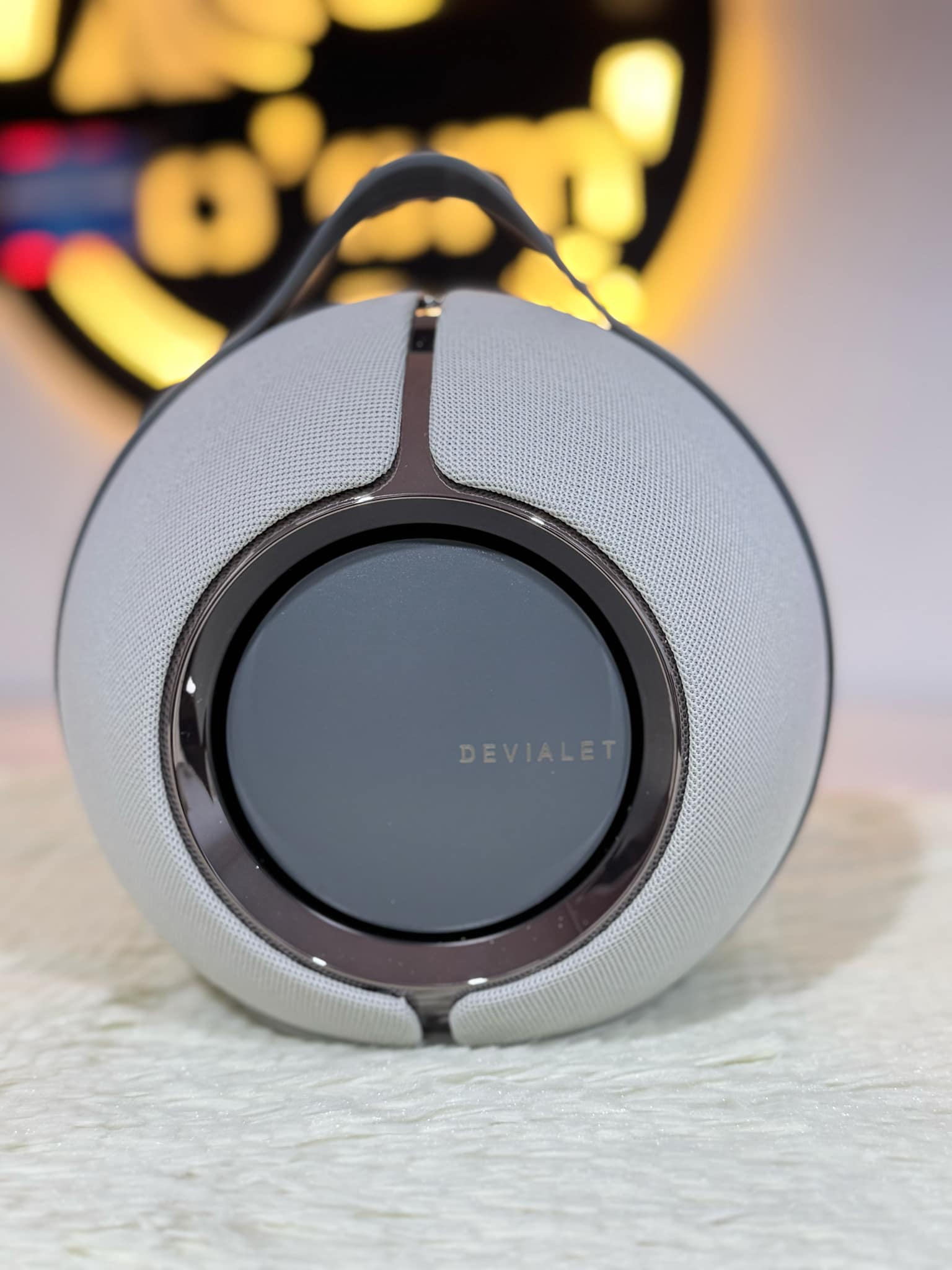 Devialet Mania Light Grey [มีของพร้อมส่ง] มีเฉพาะตัวเครื่อง ไม่มีคูมือ ไม่มีสายชาร์จ ไม่มีกล่อง ...